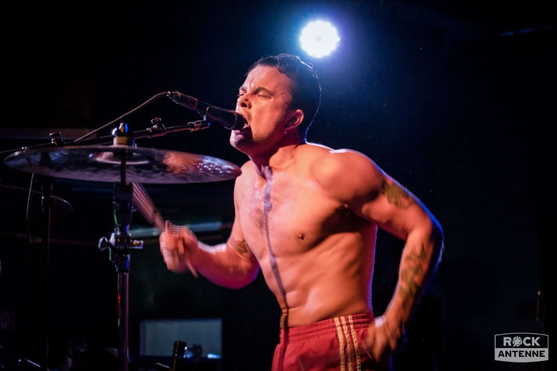 Slaves live: Die besten Fotos des Brit-Punk-Duos!